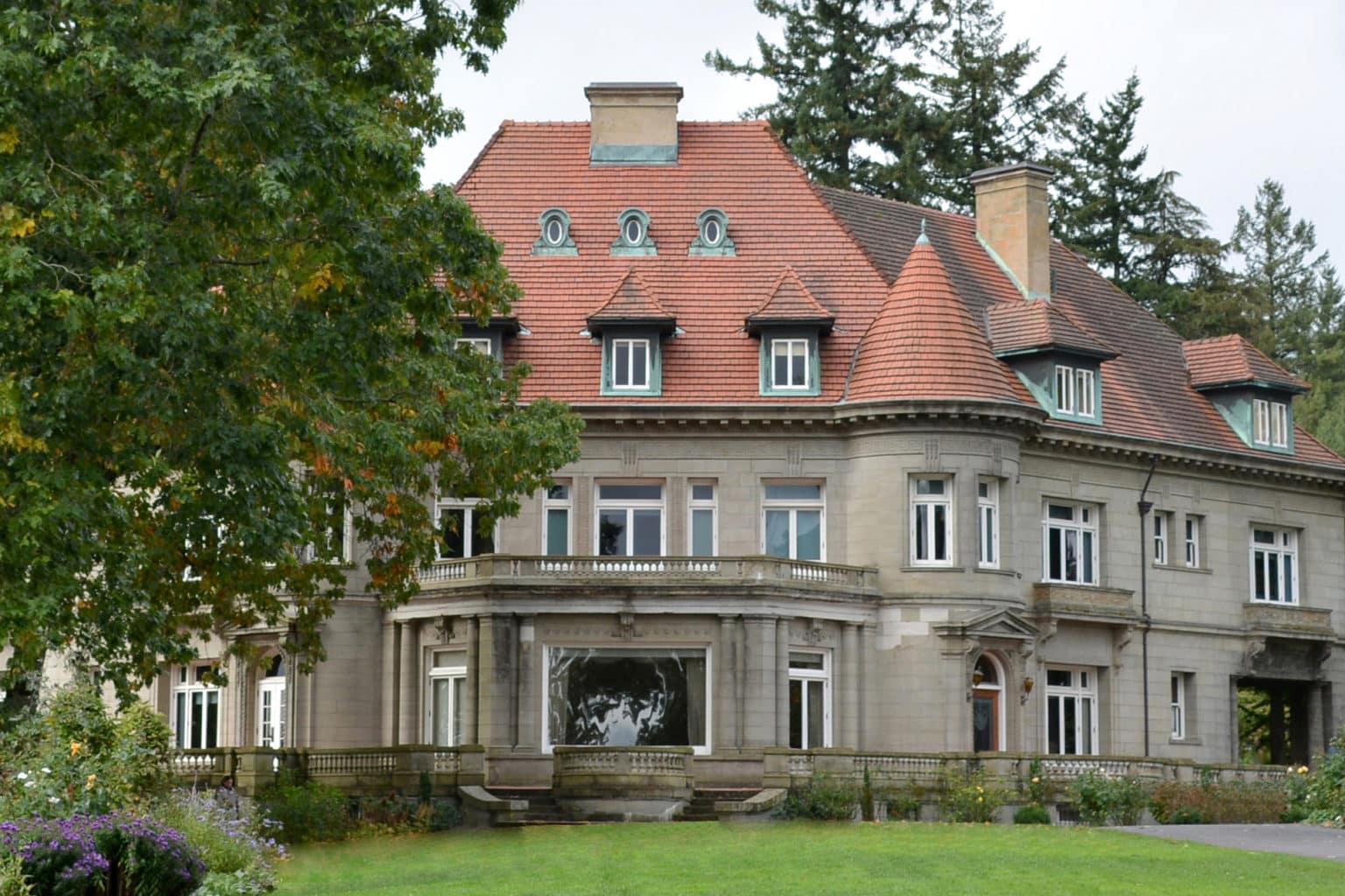 America's Most Haunted Mansions | BeyondHaunted.com